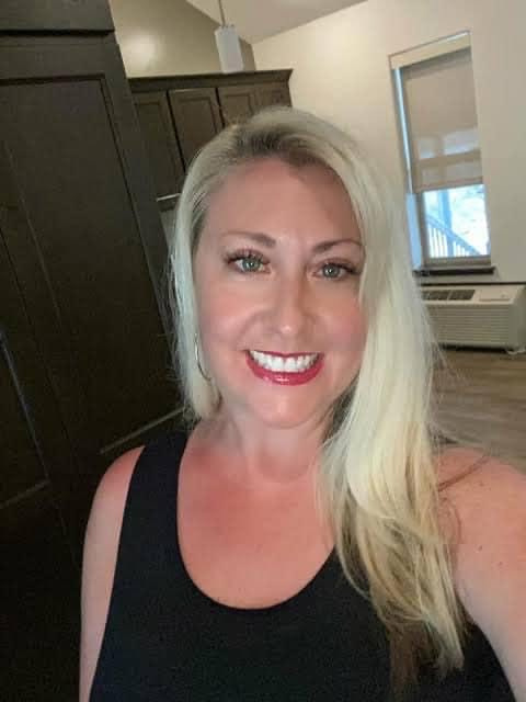 Sara - 54 yo traveler from the United States, Texas, ID:120250